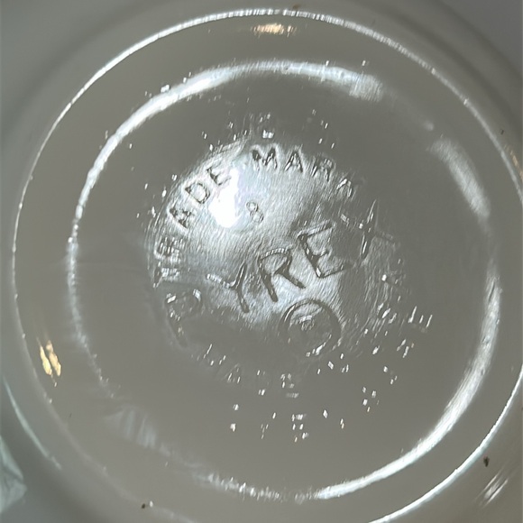 Pyrex | Kitchen | Vintage Pyrex Friendship Mixing Bowl 4 1 Pint Red ...